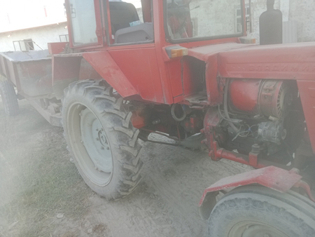 T 25 traktori sotiladi hamma joyi soz holatda