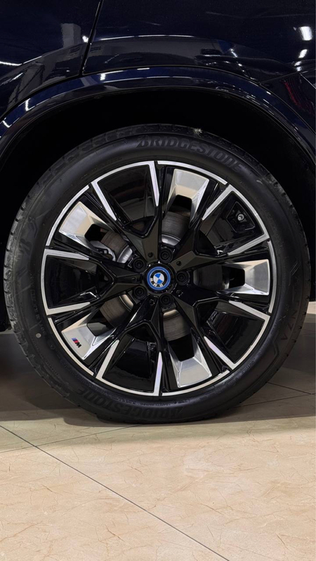 BMW IX3 full option