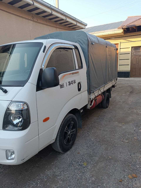 Kia bongo. 2015.