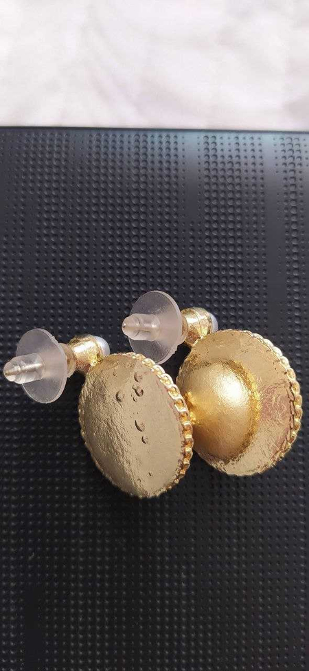 Серьги женские (бижутерия) круглые пчела Oxa золотистые