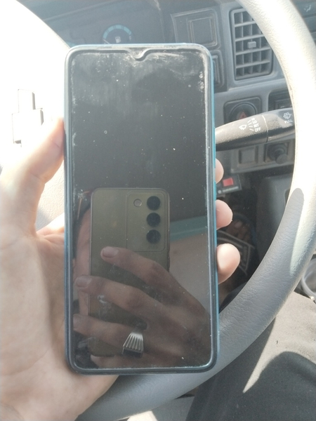 Infinix telefon sotiladi narxi 800 ming 6/128