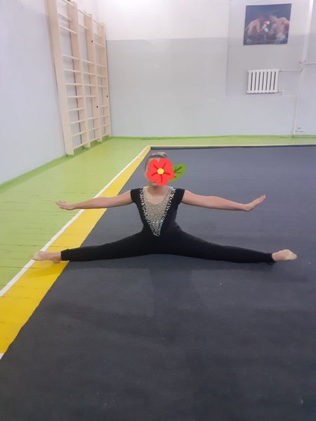 Комбинезон для художественной гимнастики