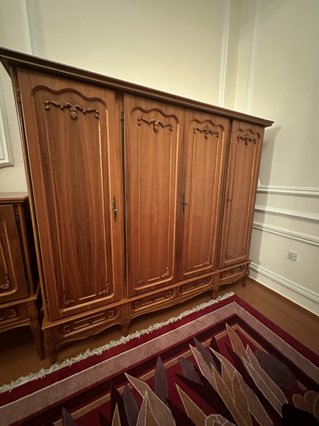 Румынский мебель