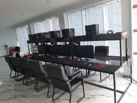 Бизнес сотилади Game club юруб турган
