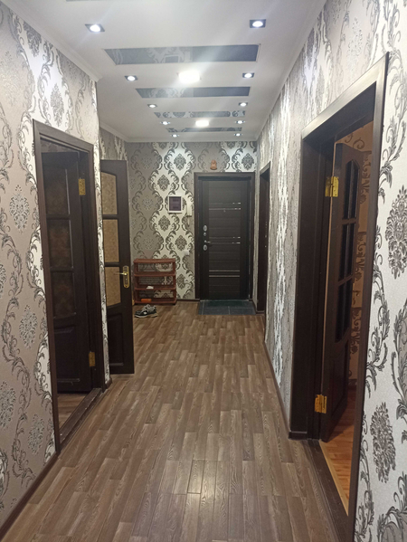 Сдаются в аренду пятикомнатная квартира