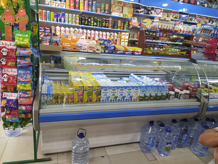 4ta vitrina xaladelnik bor