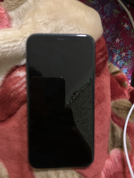 iphone 11 64 gb rangi qora holati idial