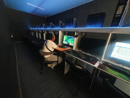 Game Club Sotiladi 20ta Kopmyuter