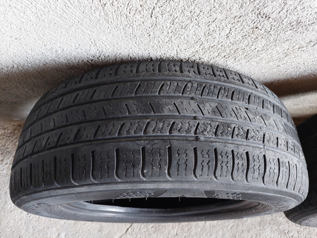 Kumho Solus 195/60 holati yahshi.
