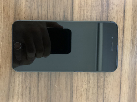 Iphone 8plus sotiladi