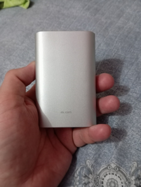 Продам Power Bank MI 9510/10000 mAh 34.23/36 Wh.