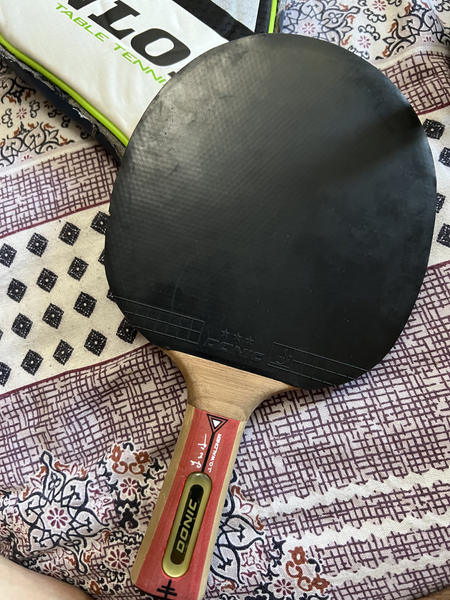 Nastolniy tennisnaya raketa DONIC