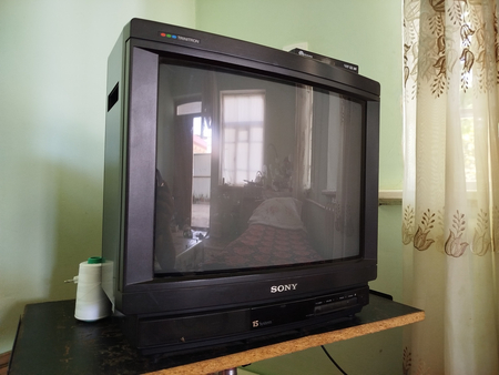 Срочно продам телевизор сонй