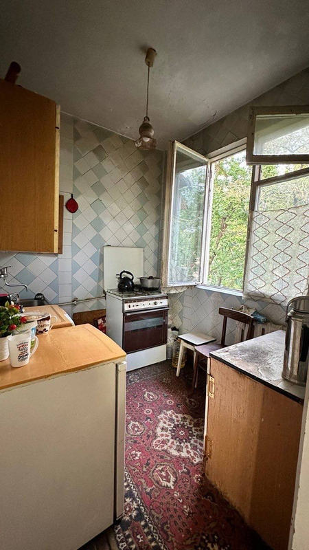 Продаётся Чиланзар 16  3/4/4 метро Чиланзар