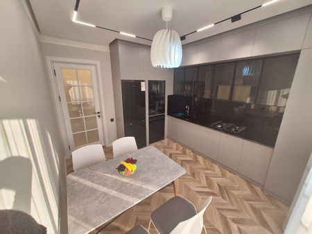 Продам квартиру в ( ЖК Mirzo Ulugbek NRG  ) 2/3/12 Евро с Обстановкой