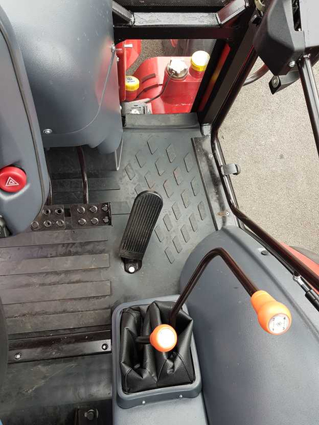 Traktor Belarus 1222.3 bolib tolashga beriladi