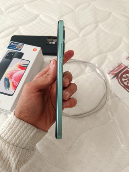 Redmi note 12 (8+4/128 gb)