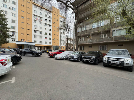 Под офис торцевая фасад 10 метр ор-р Akay city , Дархон спец план