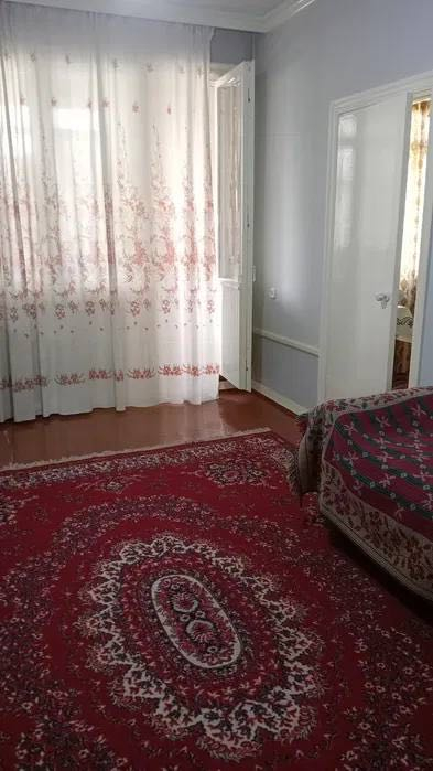 Чиланзар 11 2х комнатная Балкон 1.5*3