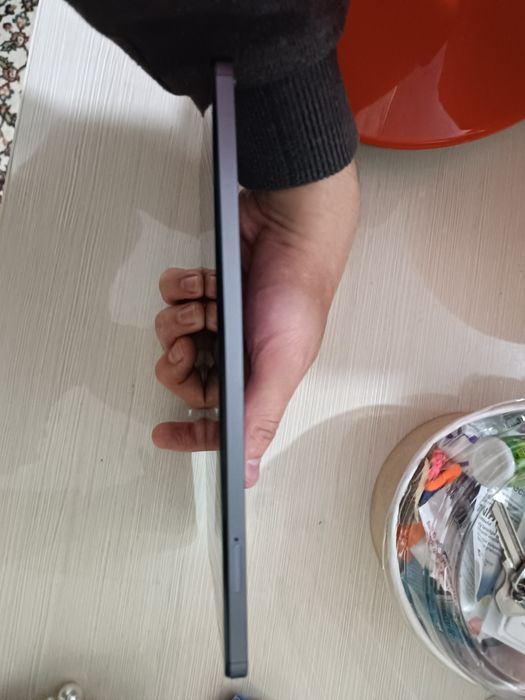 Продаю планшет realme pad mini