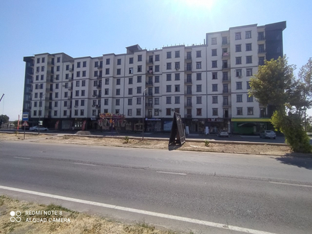 Chirchiq sh 10 mikrarayonda karvon bozor yonidayang yangi qurilgan kv