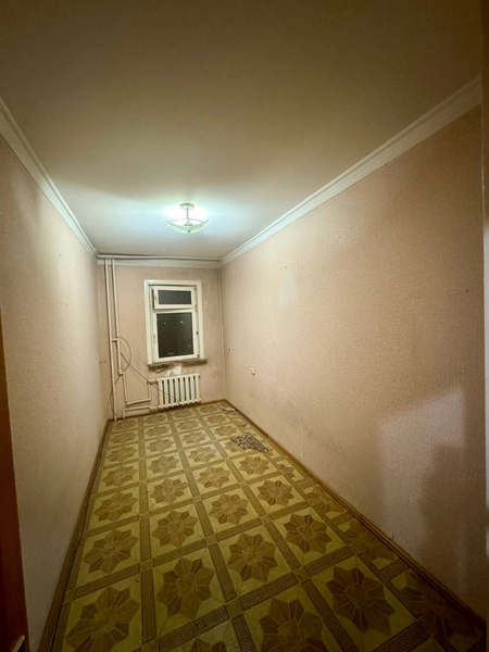 Осиё улица .Т.продается +не торцевая рядом често паб