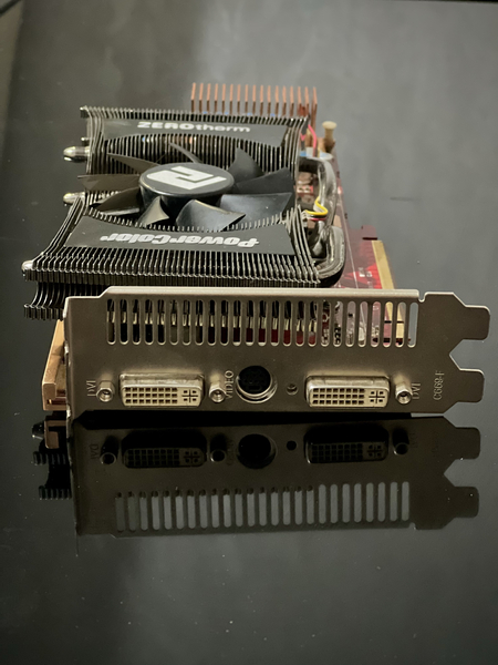 Продается видеокарта Radeon Ddr5