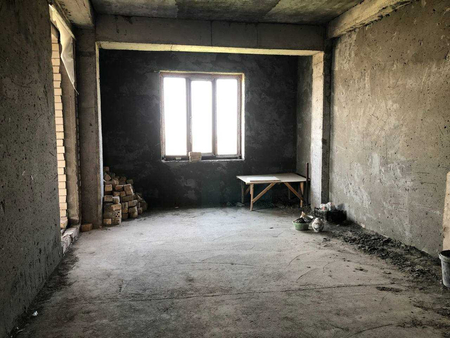 Продаётся Квартира с супер видом с высоты птичьего полёта (Э)