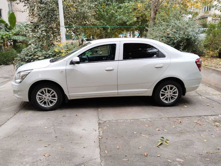 продам авто кобальт