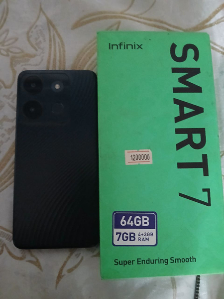 Infinix smart 7  64 hotira.4 ram