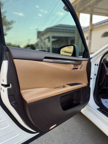 Lexus es250 Restaling  йил 2015 пробег 103000km идеал Состояние