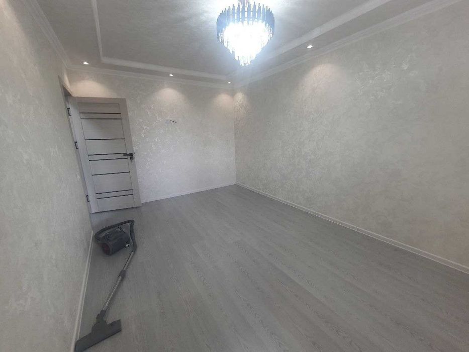 Продаëтся 1 комнатная МАНСАРДА