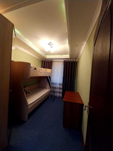 Сдаётся в аренду  Алайский 3 комнатная  с мебель