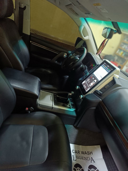 Toyota Land Cruiser 200
