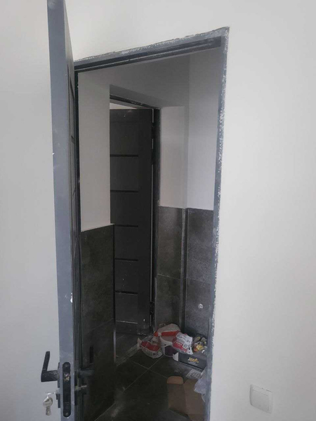 Sarakulka ko'chasida 1-qavat 17m2 lik 2ta joy ijaraga beriladi.