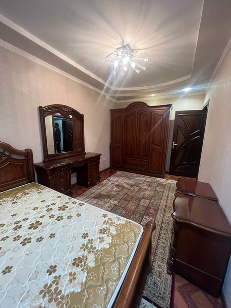 Срочно сдается 4х ком квартира, ор-р:ул. Чехова, 100м2