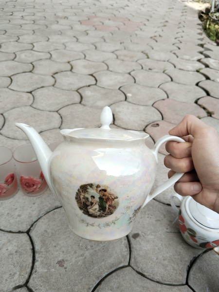 Лот посуда чайники стаканы сахарница