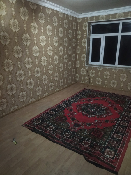 200$ 2 комнатная 3 этаж 4этажный дом адрес Атлас