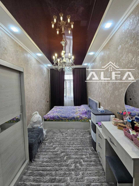 3 xonali 85m² 2-qavat sotiladi.