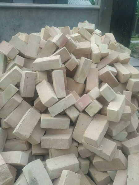 жённый Кирпич пишик гишт