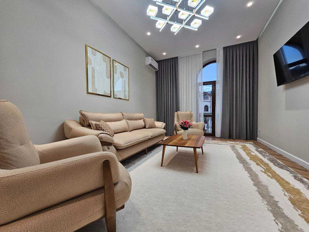 С обстановкой 4/9/10. 100 м2 Центр Real House. Обстановка. Basri Baba