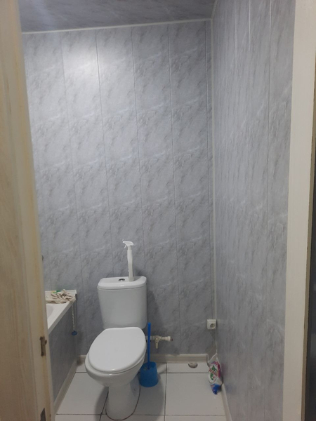 Продаю квартиру в Яшнабадском р-не Авиасозлар-3. 1-ком 2-этаж 4-этажно