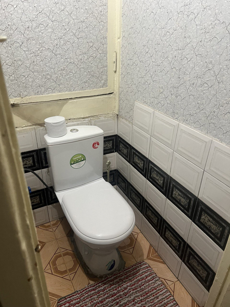 Продается Квартира возле метро 2 х комнатная