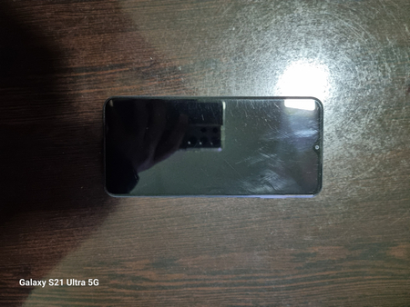 Samsung A13.  Xotira 64 gb. Operativ 4+4 gb.