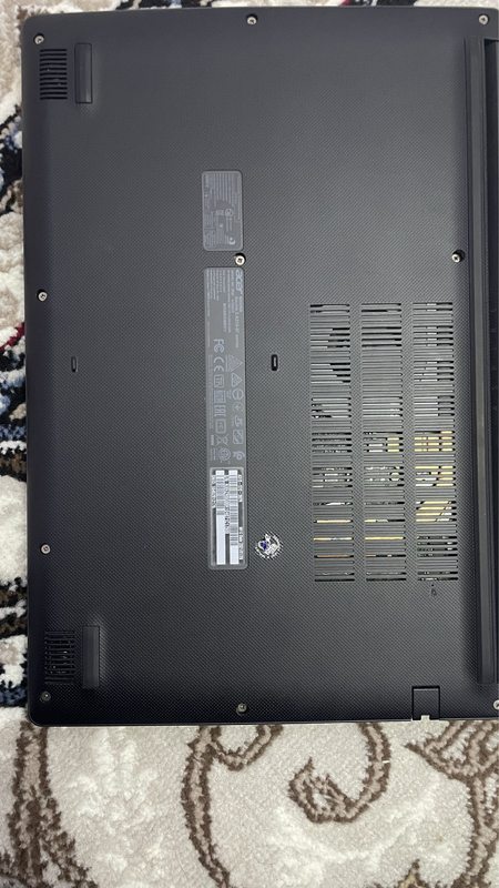 Acer aspire 3 core-i3 2gb video karta 128 gb ssd 1tb hdd