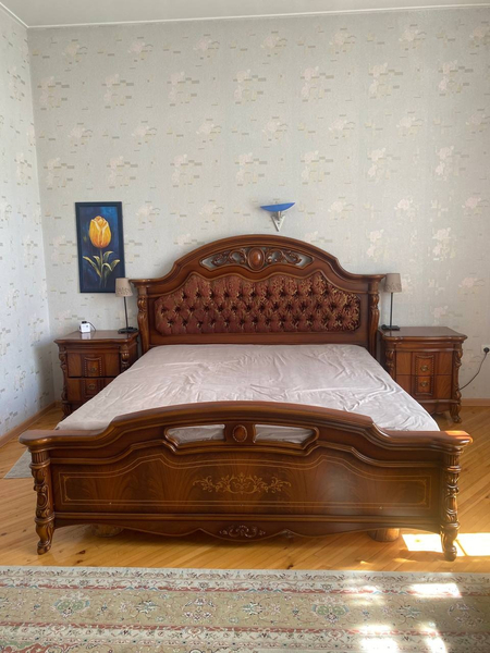 Аренда.  Сдаётся 5 комнатный  дом м  Буюк ипак йули  улица  Хирмонтепа