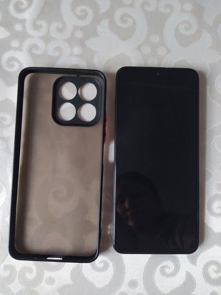 Honor X8a.    Sotiladi