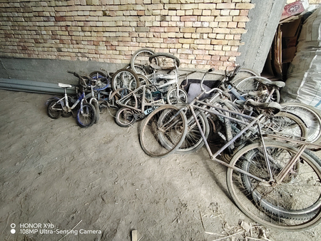 Velosipedlar alo holatda