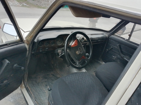 Vaz 21 06 sotiladi
