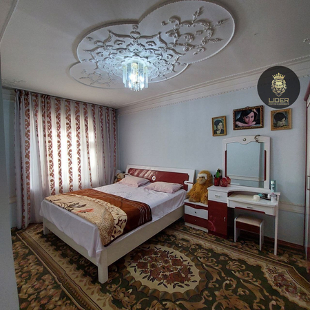 Продаётся квартира, 3-этаж 5-комнатная. Ориентир Шарк, Гор больница.
